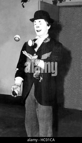THE JUGGLER, Kirk Douglas, 1953 Stock Photo - Alamy