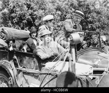 IT'S A GIFT, from left, Kathleen Howard, W.C. Fields, 1934 Stock Photo ...