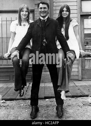 Jack Palance with daughters Brooke Palance and Holly Palance, 1969 ...