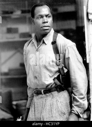 PREDATOR 2, Danny Glover, 1990, TM & Copyright © 20th Century Fox Film ...