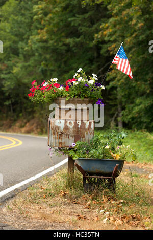 Decorative mailbox on a road in Western Oregon Stock Photo - Alamy