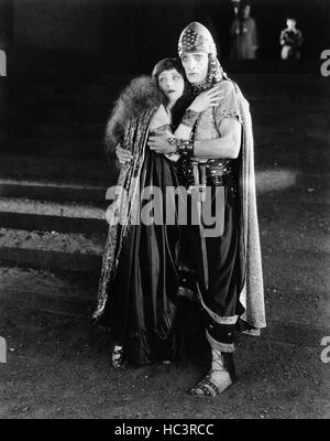 THE QUEEN OF SHEBA, Betty Blythe, 1921 Stock Photo - Alamy