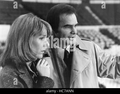 STARTING OVER, Jill Clayburgh, Burt Reynolds, 1979. (c) Paramount ...