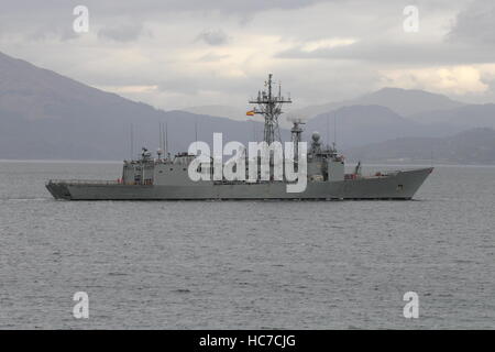 ESPS Canarias (F82), a Santa Maria-class frigate of the Spanish Navy ...