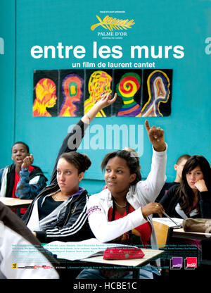 THE CLASS, (aka ENTRE LES MURS), Wei Huang (left), Esmeralda Ouertani ...