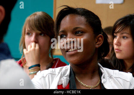 THE CLASS, (aka ENTRE LES MURS), center, hands raised, from left ...