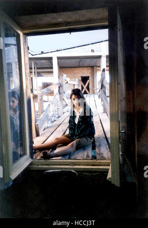 DON'T MOVE, (aka NON TI MUOVERE), Claudia Gerini, Sergio Castellitto ...