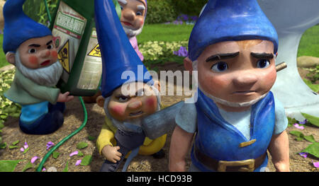 GNOMEO & JULIET, (aka GNOMEO AND JULIET), from left: Fawn (voice: Ozzy ...
