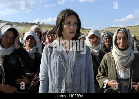THE LARK FARM, (aka LA MASSERIA DELLE ALLODOLE), Paz Vega, Angela ...