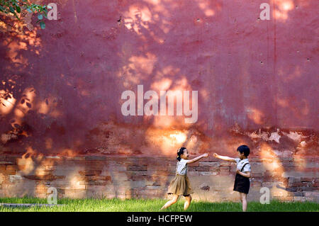 LITTLE RED FLOWERS, (aka KAN SHANG QU HEN MEI), 2006. ©Fortissimo Films ...