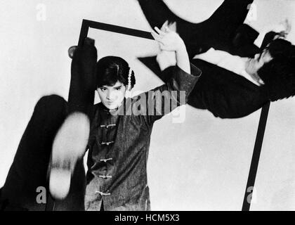 SISTER STREET FIGHTER, (aka ONNA HISSATSU KEN), Etsuko Shihomi (aka Sue ...