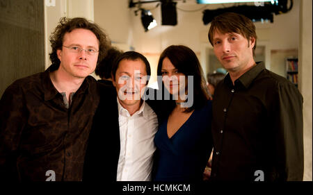 THE DOOR, (aka DIE TUR), from left: Mads Mikkelsen, Tim Seyfi, 2009 ...