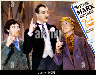 DUCK SOUP, from left, Louis Calhern, Groucho Marx, Margaret Dumont ...