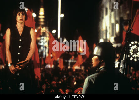 BEYOND RANGOON 1995) PATRICIA ARQUETTE, FRANCES MCDORMAND, JOHN BOORMAN ...