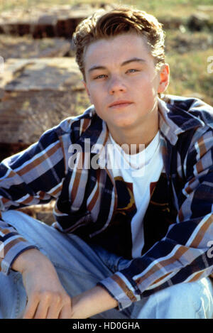 WHAT'S EATING GILBERT GRAPE?, Leonardo Di Caprio, 1993, on ladder of ...