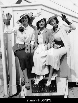 The Boswell Sisters, (left to right), Helvetia Boswell, Martha Boswell ...