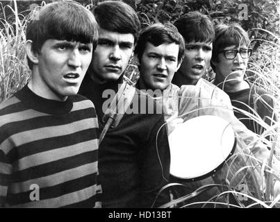 FINDERS KEEPERS, Cliff Richard & The Shadows, from left: John Rostill ...