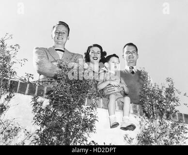 Keenan Wynn (right) and wife Eve Abbott Wynn celebrate the third ...
