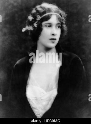 Socialite and actress Thelma Morgan, (aka Thelma, Viscountess Furness ...