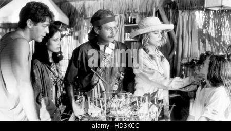 BEVERLY HILLS FAMILY ROBINSON, Dyan Cannon, Martin Mull, Ryan O'Donohue ...