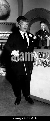 CAPTAIN KANGAROO, Bob Keeshan (ca. 1955), 1955-92 Stock Photo - Alamy