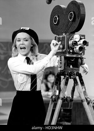 DEAN MARTIN PRESENTS THE GOLDDIGGERS, Joey Heatherton, 1968 Stock Photo ...