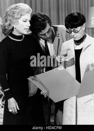 COLUMBO: REQUIEM FOR A FALLING STAR, Peter Falk, Mel Ferrer, (1973 ...