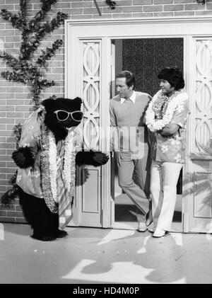 THE ANDY WILLIAMS SHOW, 1962-1971, Janos Prohaska, (as Cookie Bear ...