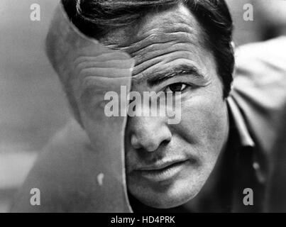 DAN AUGUST, Burt Reynolds, 1970-71 Stock Photo - Alamy