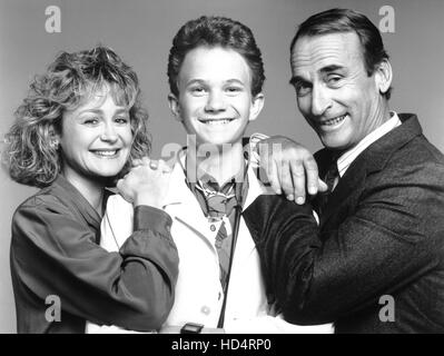 DOOGIE HOWSER, M.D., from left: Markus Redmond, Neil Patrick Harris ...