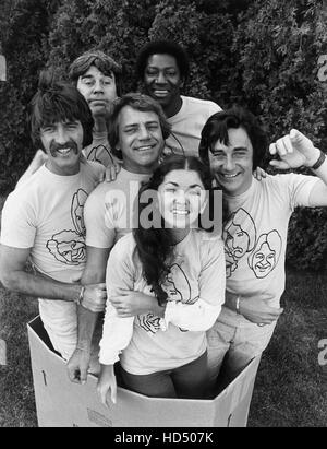 THE HUDSON BROTHERS RAZZLE DAZZLE SHOW, from left: Bill Hudson, Mark ...