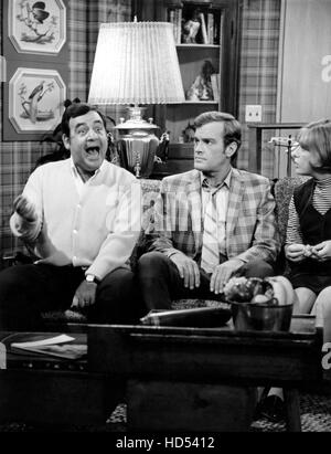 THE DEBBIE REYNOLDS SHOW, Tom Bosley, 1969-70 Stock Photo - Alamy
