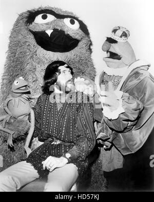 HEY CINDERELLA! (aka TALES FROM MUPPETLAND: HEY CINDERELLA!), from left ...