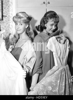 KAREN, (aka 90 BRISTOL COURT), Debbie Watson, Jeanne Bal, 1964-65 Stock Photo - Alamy