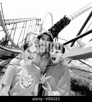 POPULAR MECHANICS FOR KIDS, (from left): Vanessa Lengies, Charlie ...