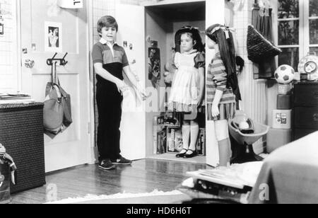 SMALL WONDER, Emily Schulman, Jerry Supiran, Tiffany Brissette, 1985-9 ...