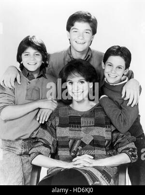 THE HOGAN FAMILY (aka VALERIE'S FAMILY aka VALERIE), top row, from left ...