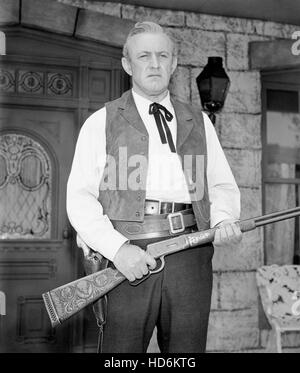 THE VIRGINIAN (aka THE MEN FROM SHILOH), Darren McGavin (center), Mary ...