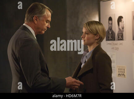 ALCATRAZ, (from left): Sam Neill, Sarah Jones, Jorge Garcia, 'Cal ...