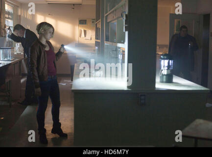 ALCATRAZ, (from left): Sam Neill, Sarah Jones, Jorge Garcia, 'Cal ...