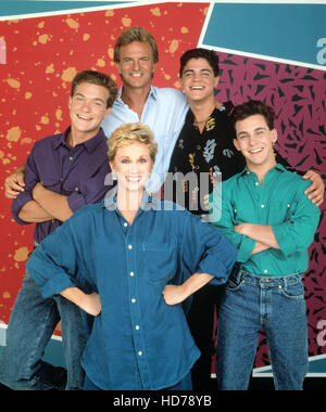 THE HOGAN FAMILY (aka VALERIE'S FAMILY), (l-r): Danny Ponce, Angela Lee ...