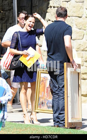 Jennifer Garner goes to church with her children Featuring: Jennifer ...