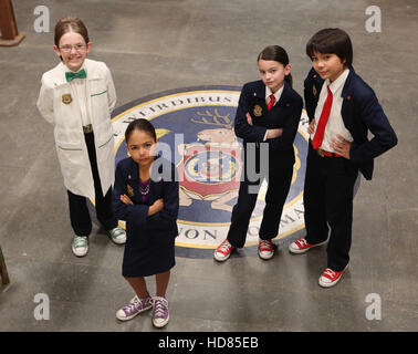 ODD SQUAD, l-r: Sean Michael Kyer, Millie Davis, 2014. ©PBS/Fred Rogers ...