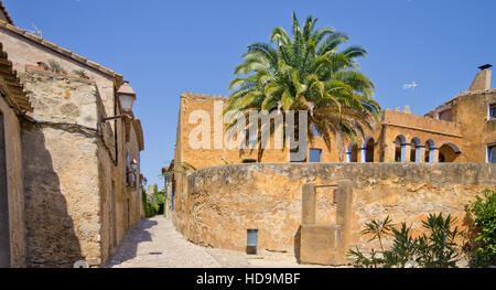 Peratallada street, Costa brava, Spain Stock Photo - Alamy