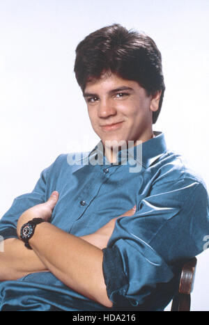 THE HOGAN FAMILY (aka VALERIE'S FAMILY), (l-r): Danny Ponce, Angela Lee ...