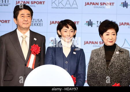 (L-R) Shinzo Abe, Tamayo Marukawa, Yuriko Koike, DECEMBER 11, 2016 ...