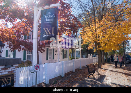 kleinburg restaurant doctors house Stock Photo - Alamy