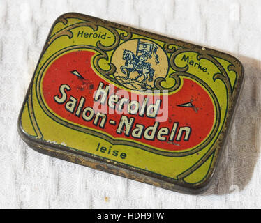 This image shows a vintage tin container labeled 'Ardath Splendo ...