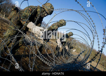 German soldier at a barbed wire fence, 1916 Stock Photo - Alamy