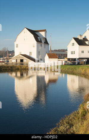 Tide mill pool reflection Woodbridge, Suffolk, England built 1793 on ...